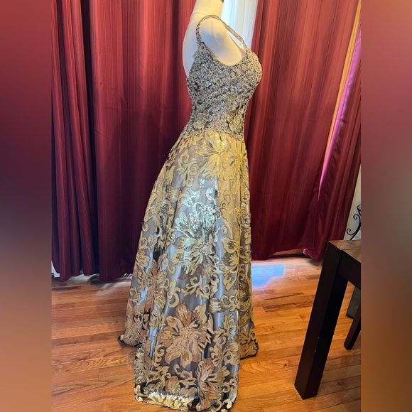 Savoy’s Bellezza | Dresses | Elegant Embroidered Gold And Black Ball ...